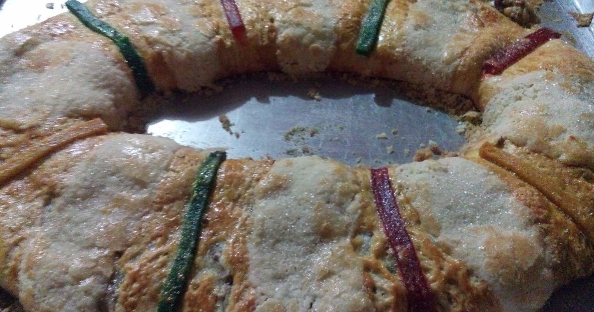 Rosca De Reyes Filled With Cream And Fruit Recipe by aleflores