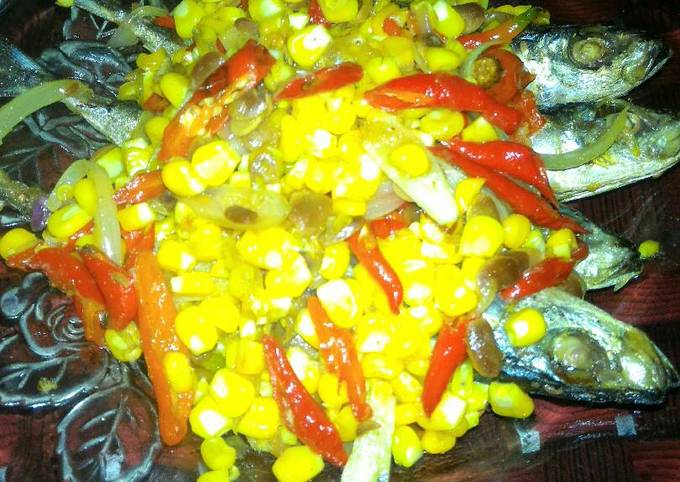 Resep Tumis pindang tauco jagung manis oleh Bunda Kalbifili - Cookpad