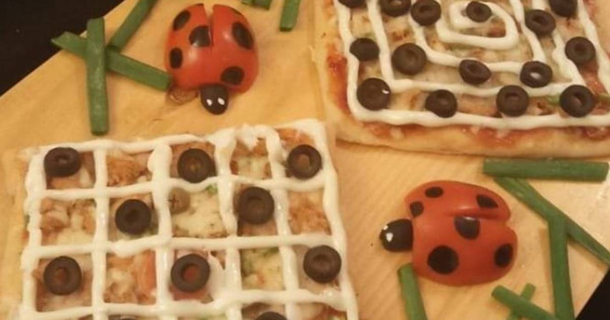 Chicken Mayo Pizza Recipe by Yasmeen Usama - Cookpad