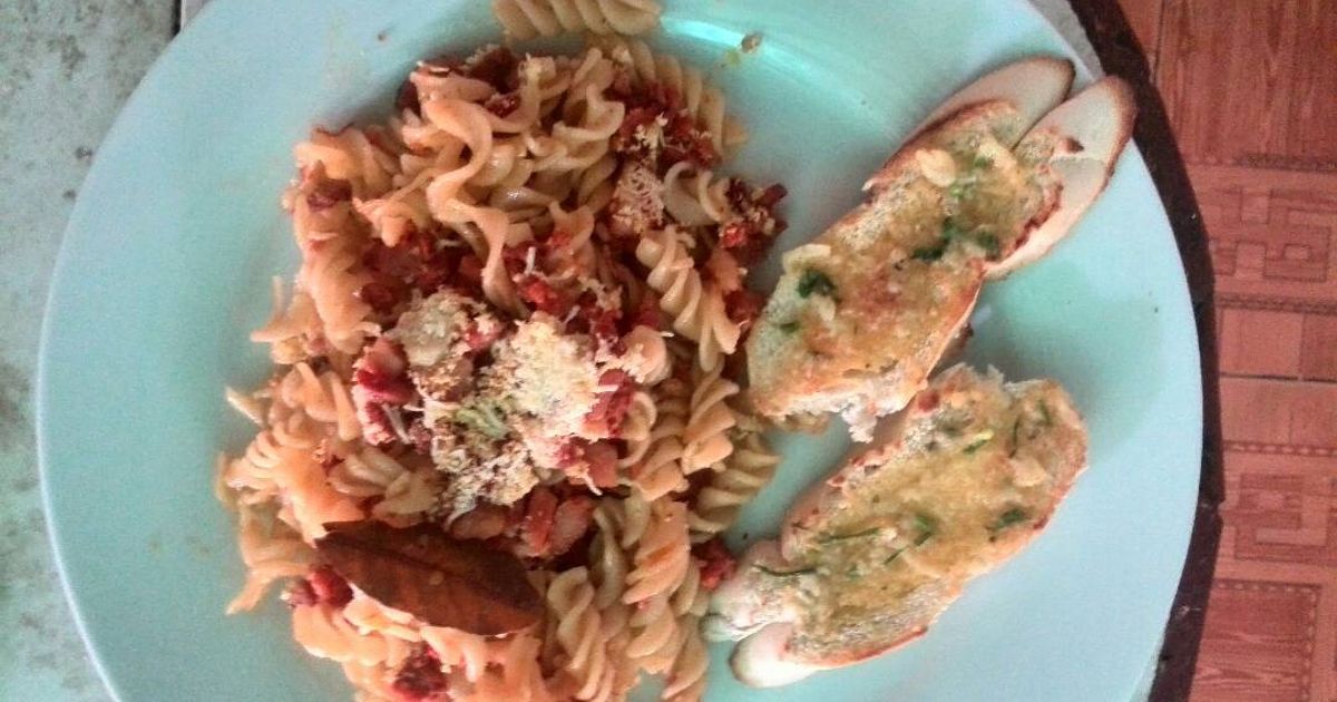 Pasta, Chorizo Y Chuleta Ahumada Receta de Johnathan Abache- Cookpad