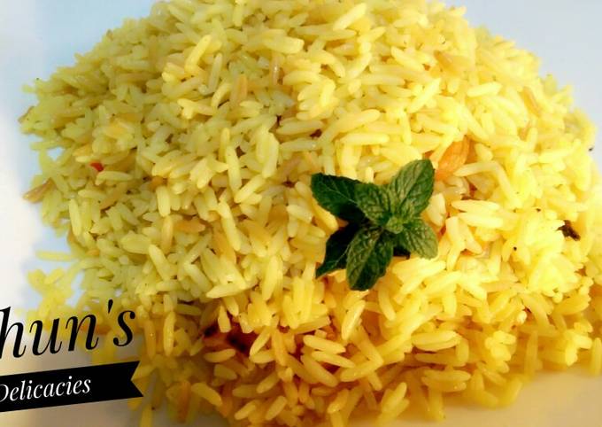 Fried Yellow Rice Recipe by Jahun's Delicacies - Cookpad