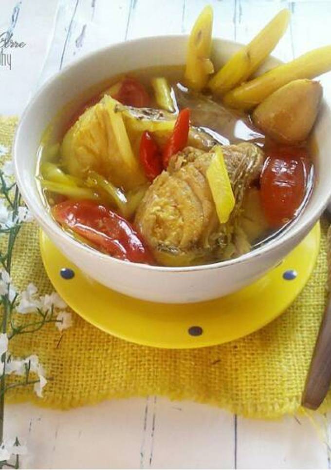 Resep Parede Ikan Kakap / Ikan Kakap Kuah Kuning oleh Wiwiedarre (wiwied_bachtiar) - Cookpad