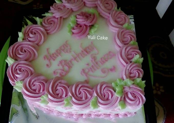 Resep Cake Birthday Bentuk love oleh Yuli Janu - Cookpad