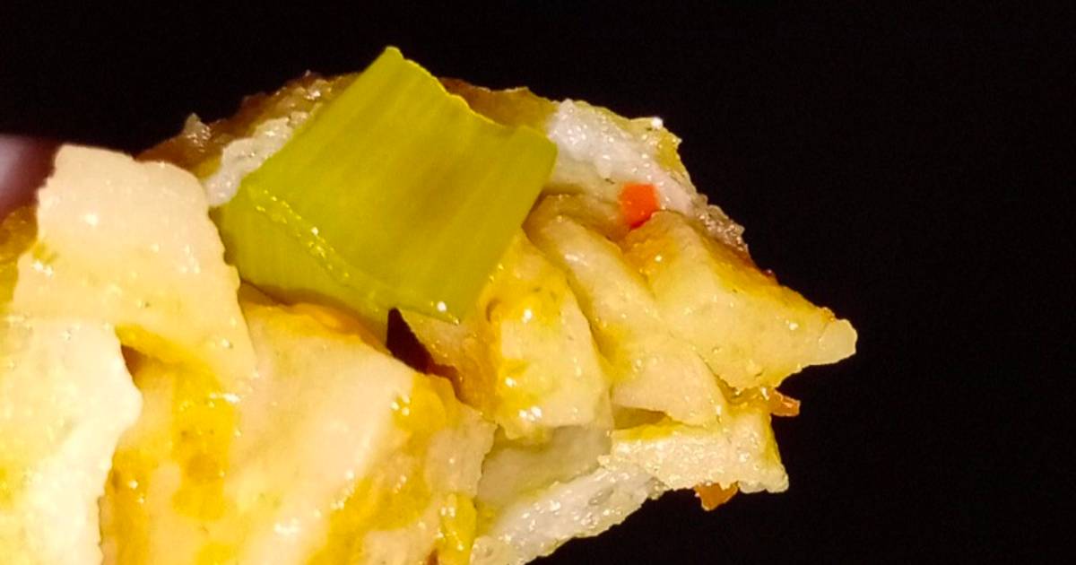 Resep Risol bakso mercon oleh Iin Iliyin Liyin - Cookpad