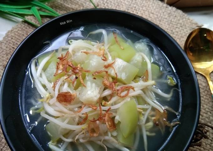 Resep Tumis labu air tauge berkuah oleh Mak Win - Cookpad