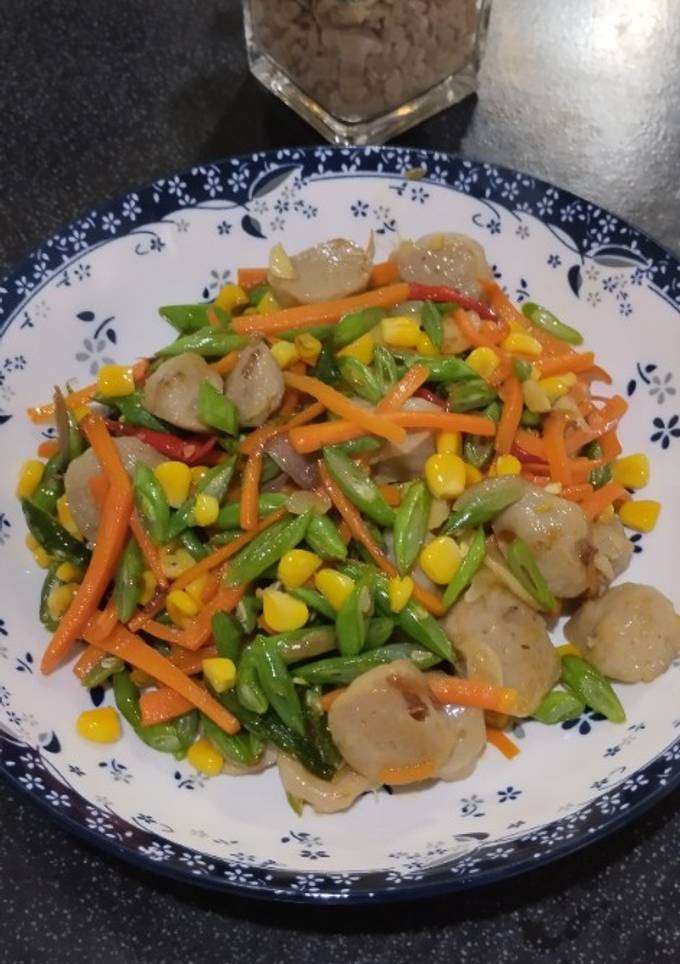 Resep Tumis buncis wortel jagung bakso oleh Isrina Ramadhani - Cookpad