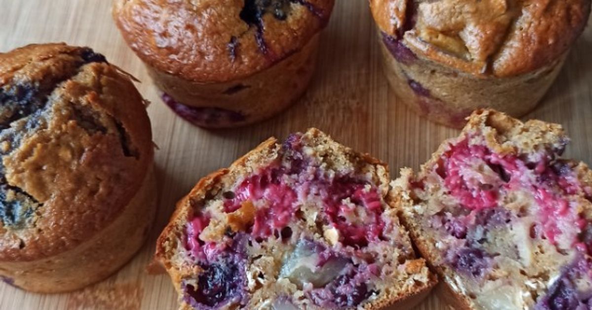 Muffins Flocons D'avoine Et Fruits Rouges de @chris and co food - Cookpad