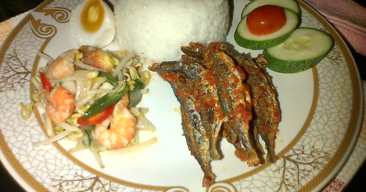Resep Ikan Gembung Sambal (Sarapan#Day5) oleh Nauzaery Setyo - Cookpad