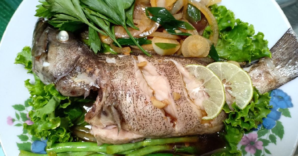 Resep (Seri Ikan) Kerapu Tim Ala Resto Seafood oleh Jelita - Cookpad