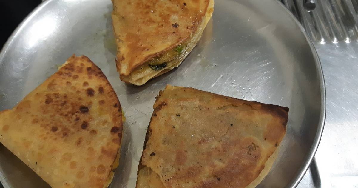 Roti samosa Recipe by Shruti Patwari - Cookpad