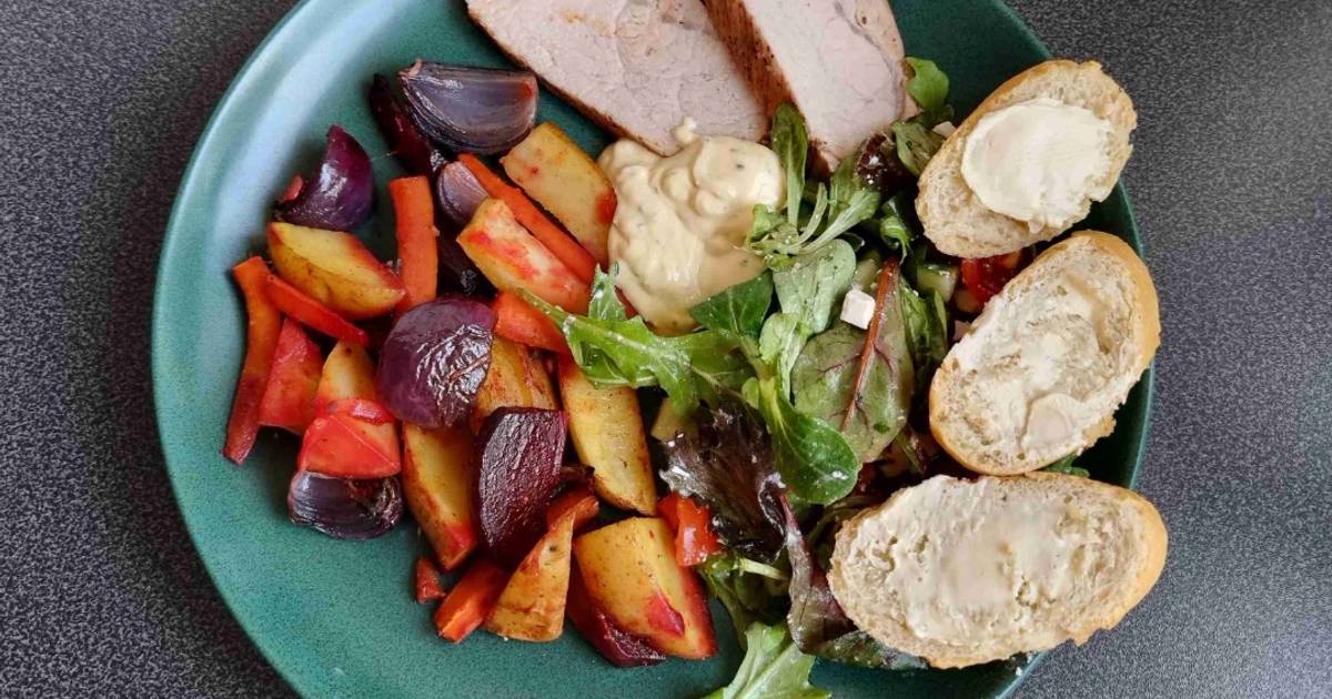 31 egyszerű és finom egyben sült sertés karaj recept - Cookpad receptek