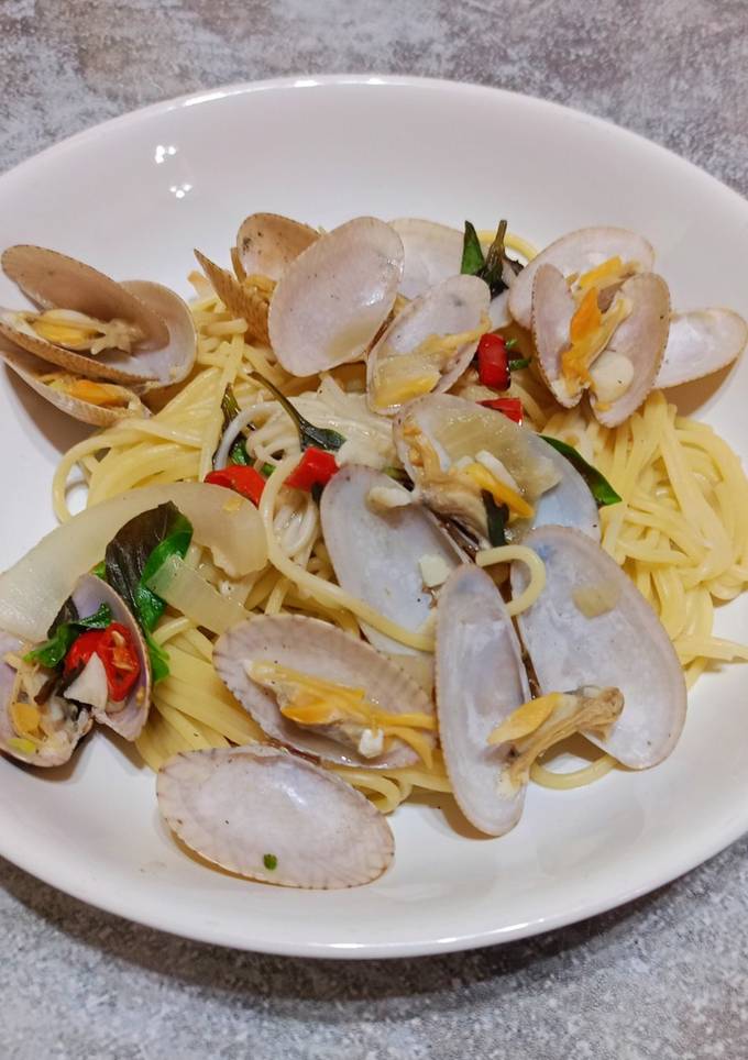 Resep Spaghetti kerang batik with Enoki n basil oleh tommy wiriadi ...