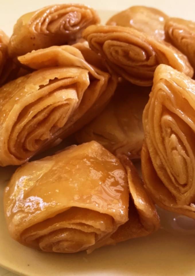 Khaja Recipe by payaljain - Cookpad