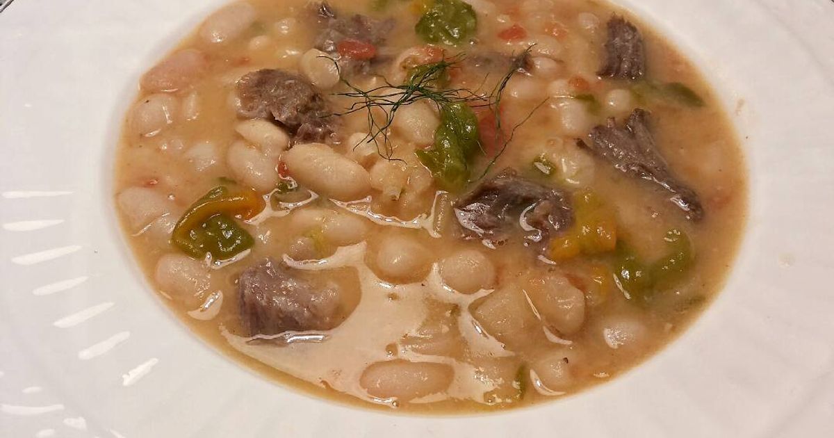 Alubias Blancas Cremosas Con Ternera Receta de Alexis Urrutia- Cookpad