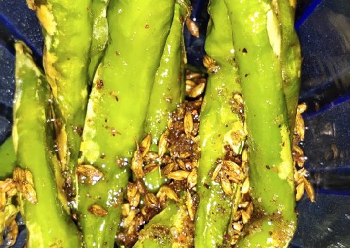 Mirchi fry Recipe by Yoshita Ahuja Kwatra - Cookpad