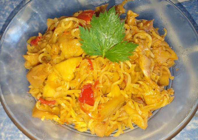 Resep Tumis Mandamie (Mandai+Mie) oleh Dapur Mahabbah - Cookpad