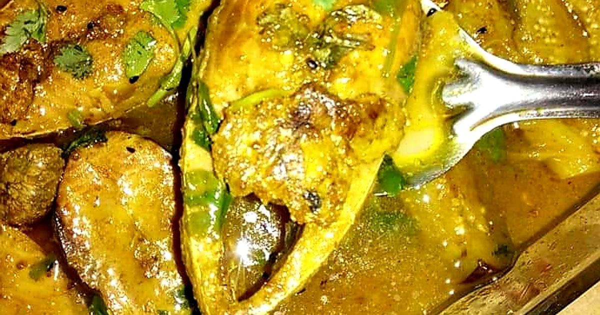 Ilish Machher Patla Jhol Begun,Kalojeere Diye/Hisla Fish Curry Recipe ...