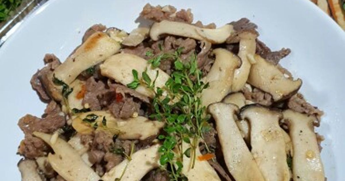 Resep Garlic Butter Beef Eryngii Mushroom (Mini King Oyster Mushroom ...