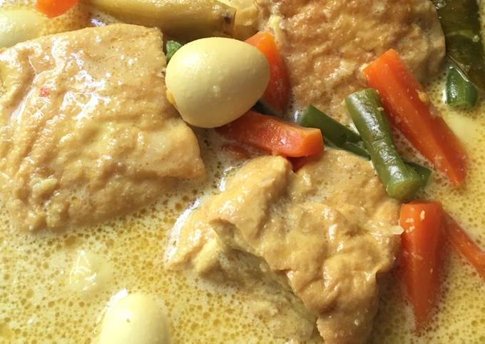 Resep Kari TTS (Tahu Telur Sayur) oleh Adisti Astarina - Cookpad