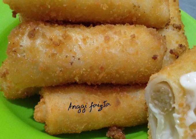 Resep Risol Mayo Sosis oleh Anggi Faizta - Cookpad