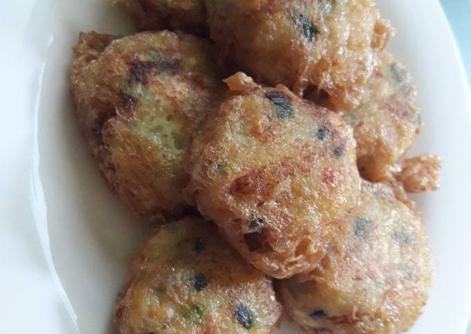 Resipi Begedil ayam oleh Saniah Maksin - Cookpad