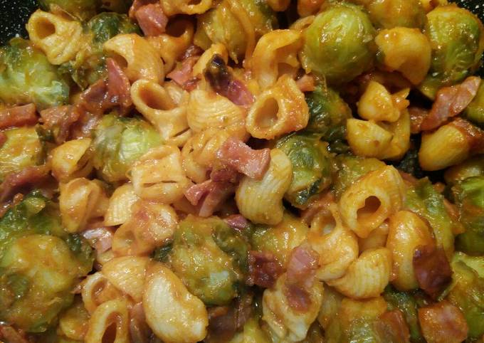 Coles de Bruselas con pasta Receta de Las Creaciones de María José- Cookpad