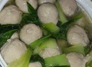 Resep bakso kuah sawi sendok rumahan enak dan mudah - Cookpad
