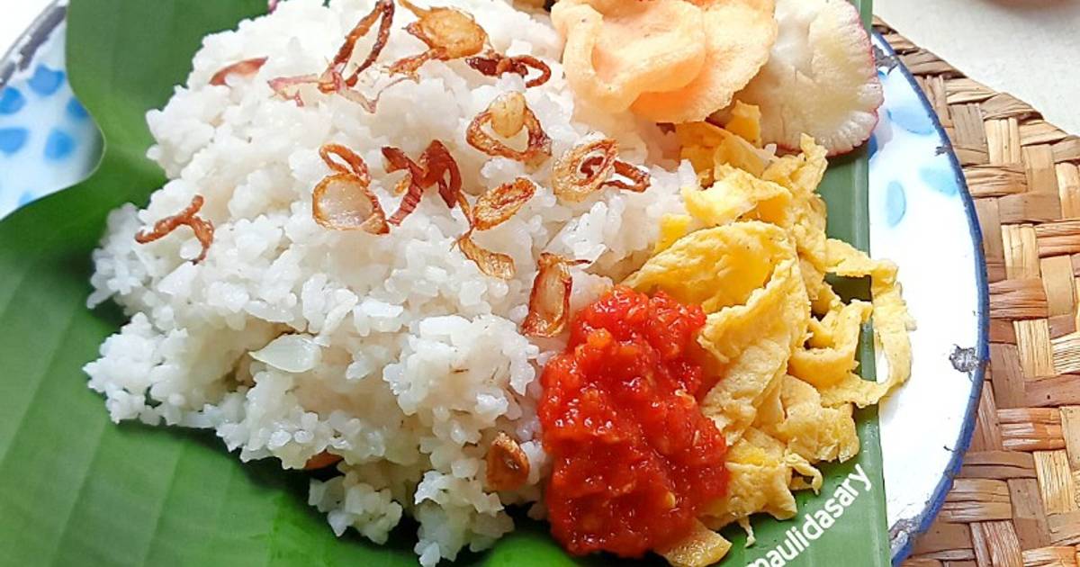 Resep Nasi Uduk Rice Cooker (Simple mantap) oleh Ismy Maulidasary - Cookpad