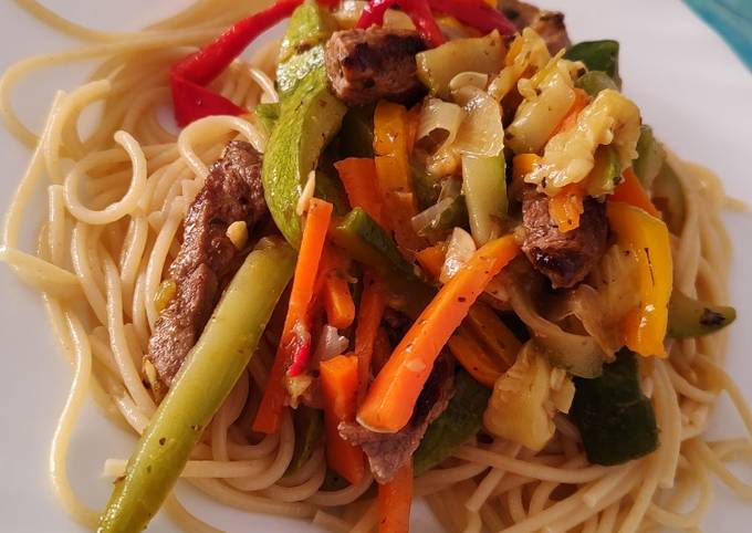 Pasta con vegetales Receta de Viton- Cookpad