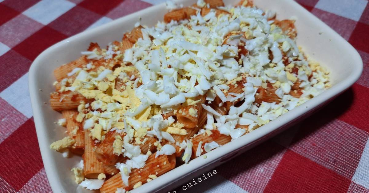 Macaroni à la tomate et œufs durs 🍴 de Un amour de cuisine - Cookpad