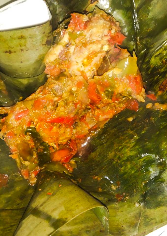 Resep Botok ayam pedas simple oleh Rin - Cookpad