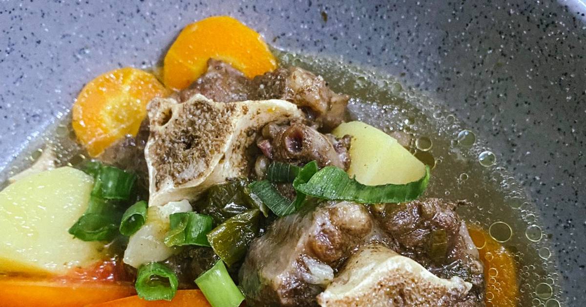 Resep Sop Buntut Sapi oleh Okitya B. P. Yastra - Cookpad