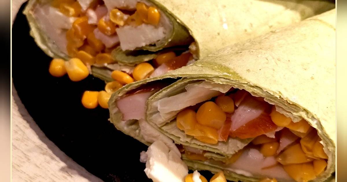 🔸 Лаваш-рол з копченою куркою, кукурудзою, адигейським сиром та ...