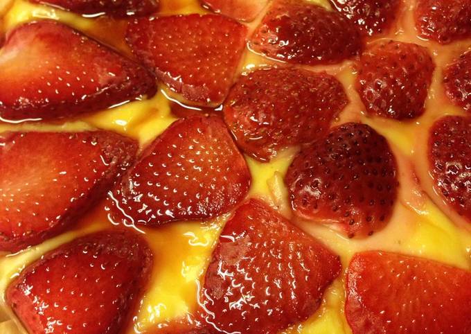 Pastel de fresas Receta de Martíviri- Cookpad