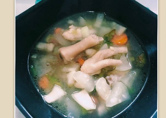 Resep Sup Labu Air Ceker Ayam oleh Tati Purwanti - Cookpad