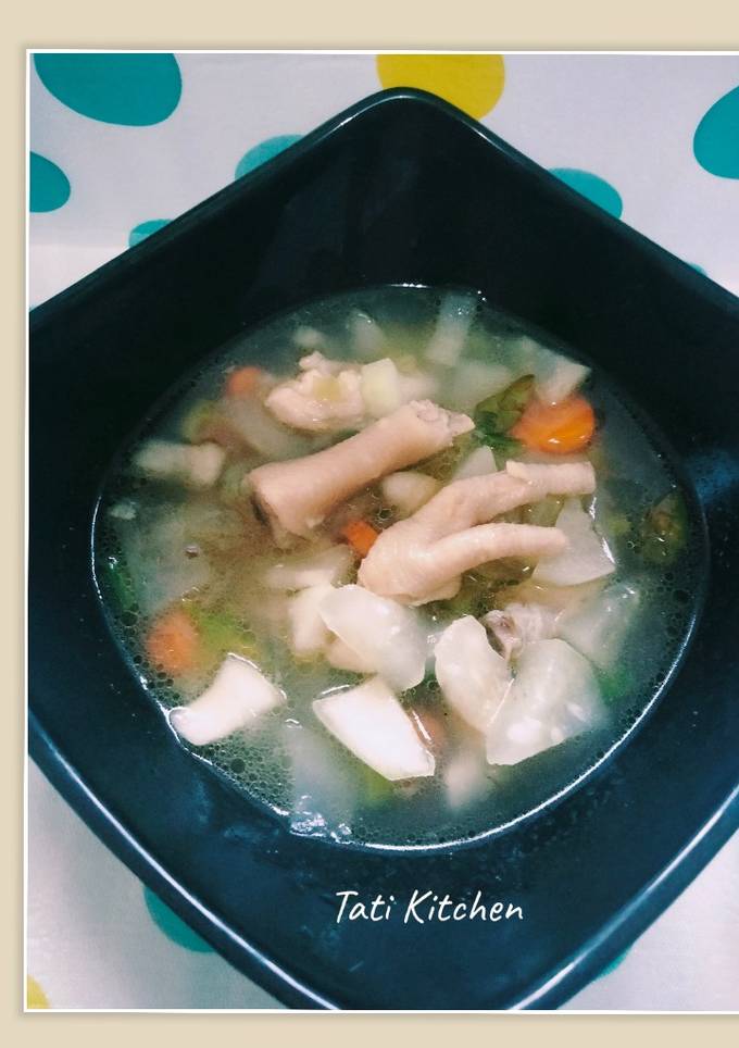 Resep Sup Labu Air Ceker Ayam oleh Tati Purwanti - Cookpad