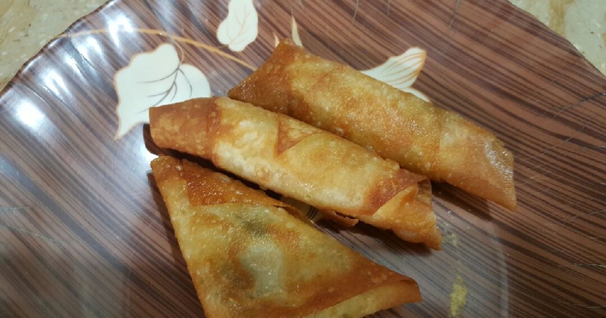 Mashed Potato & Herbs Samosa😍 Recipe by AK 👩🏻‍🍳 - Cookpad