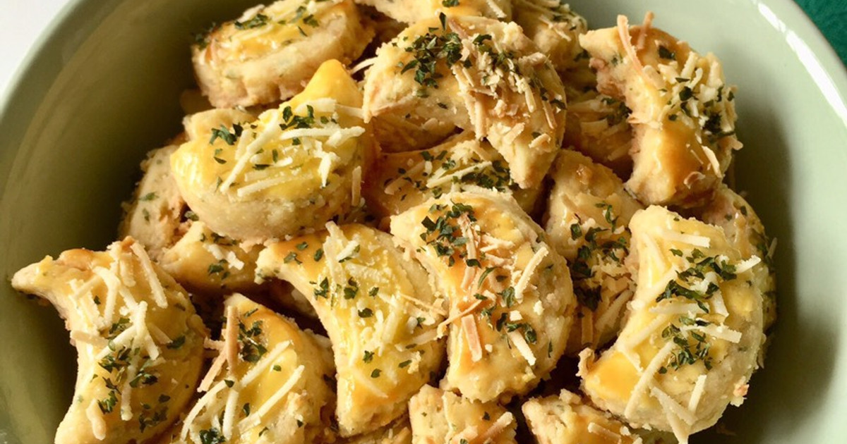 Resep Garlic Cheese Cookies (Eggless) oleh fiqikartika - Cookpad