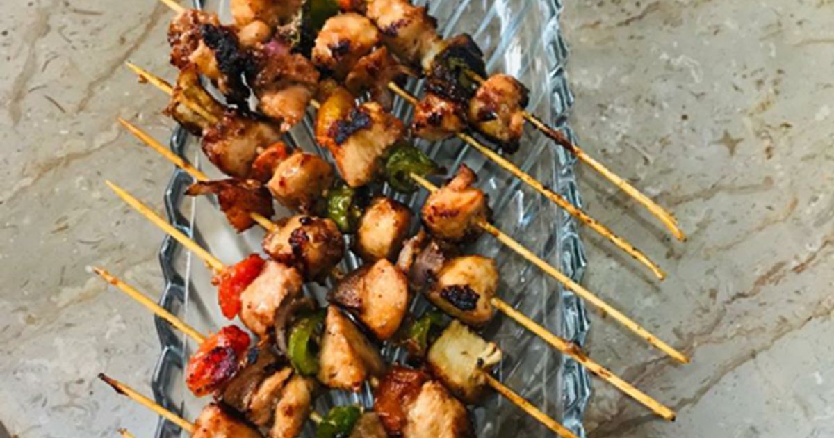 Shashlik Sticks With Mayo Sauce Recipe by Areeba Saleem - Cookpad