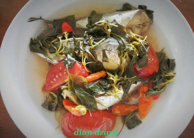 Resep Ikan kuah asam oleh dian dzaza - Cookpad