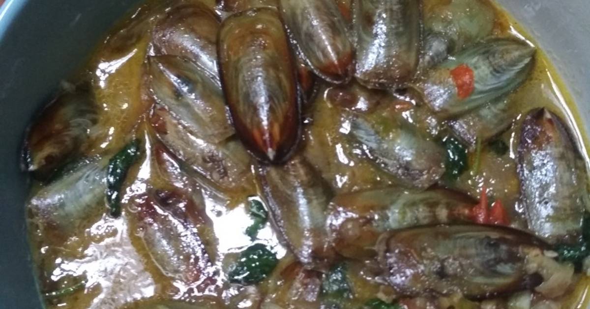 Resep Tebalan bumbu rujak kemangi oleh 🧀Nur Aini🧀 - Cookpad