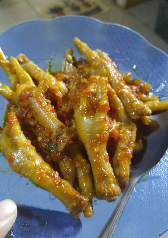 Resep Ceker mercon simple oleh Yunita Khadafi - Cookpad