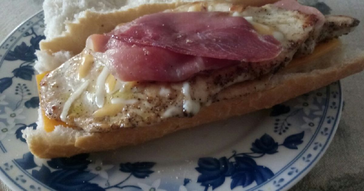 Bocadillo De Pollo Y Jamón Serrano Receta de ania- Cookpad