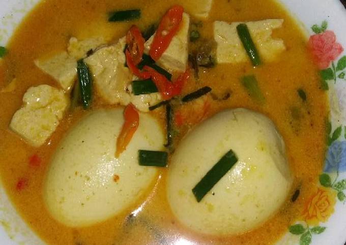 Resep Kare telor tahu pedas oleh Jeng Encip - Cookpad