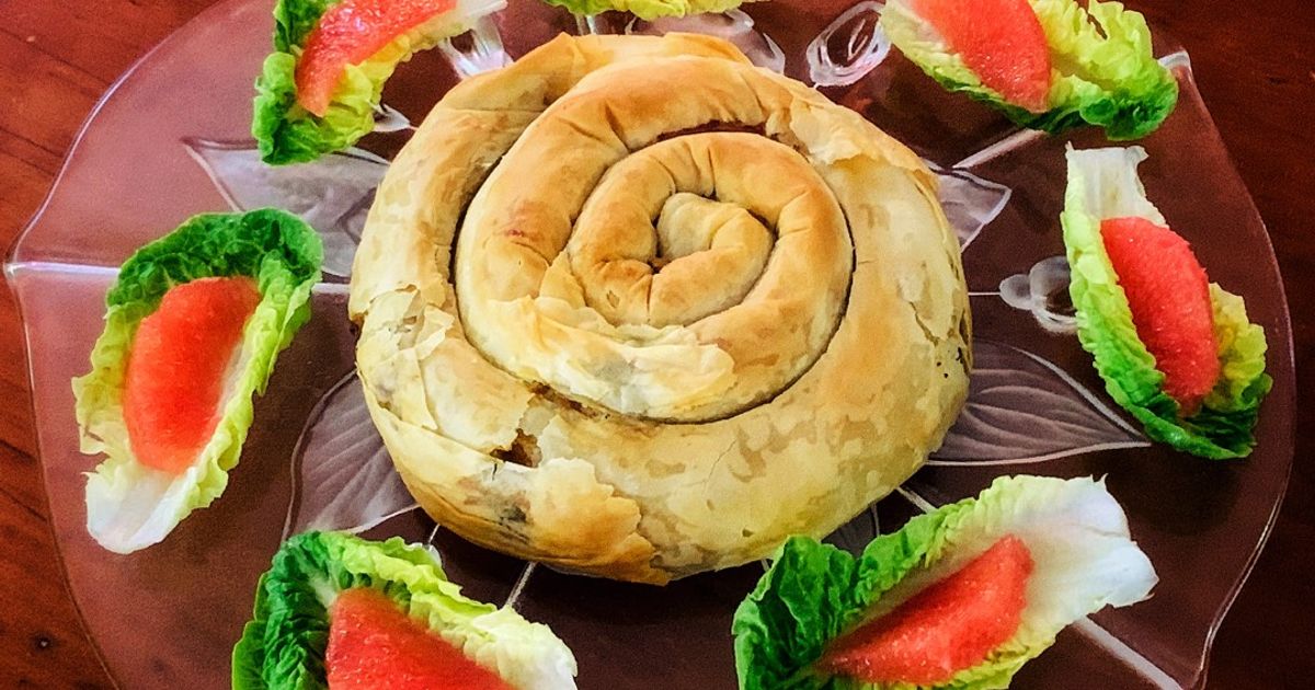 Filo Snake Bake Recipe by Santy Coy - Cookpad