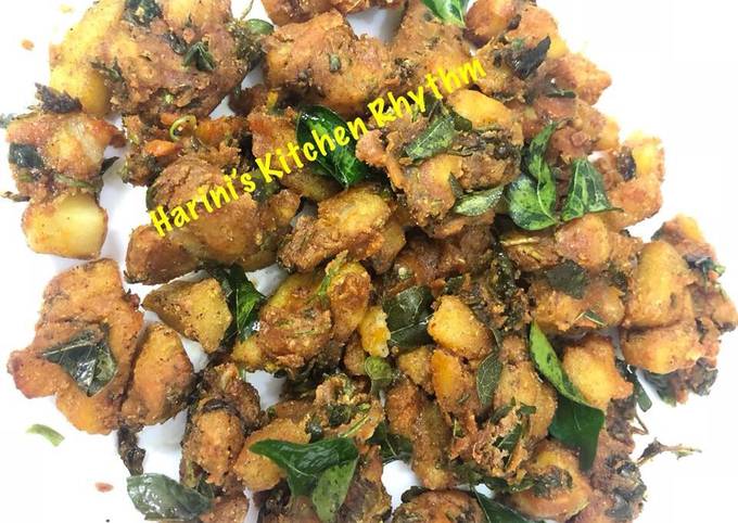 Potato pakodi Recipe by Harini Balakishan - Cookpad