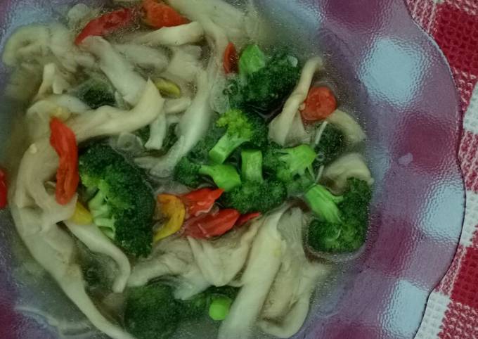 Resep Ca Jamur Brokoli oleh Vineza Ayu Octarini - Cookpad
