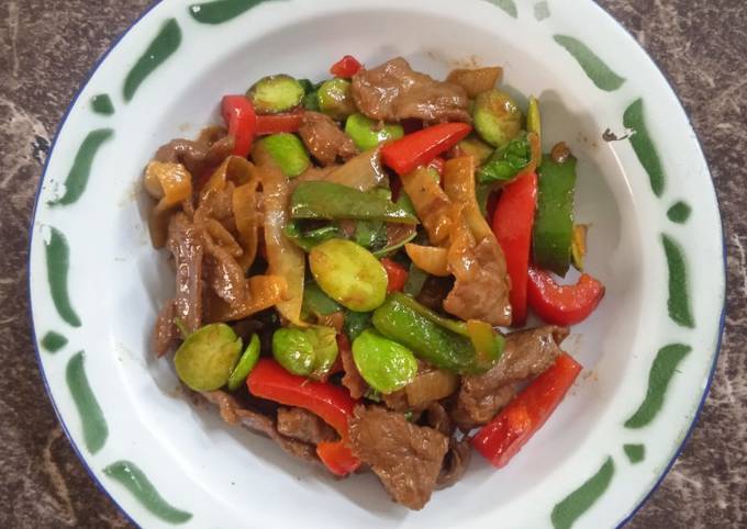 Resep Tumis Daging Paprika oleh Devalesha Kitchen - Cookpad