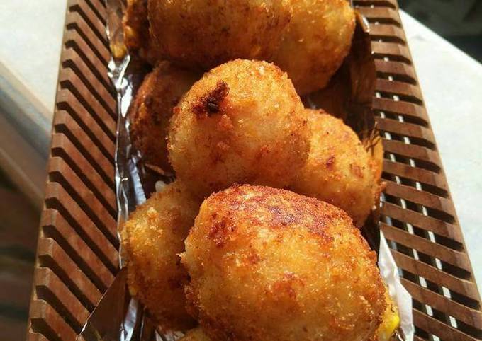 Cheesy corn balls Recipe by Neha Ankit Gupta - Cookpad
