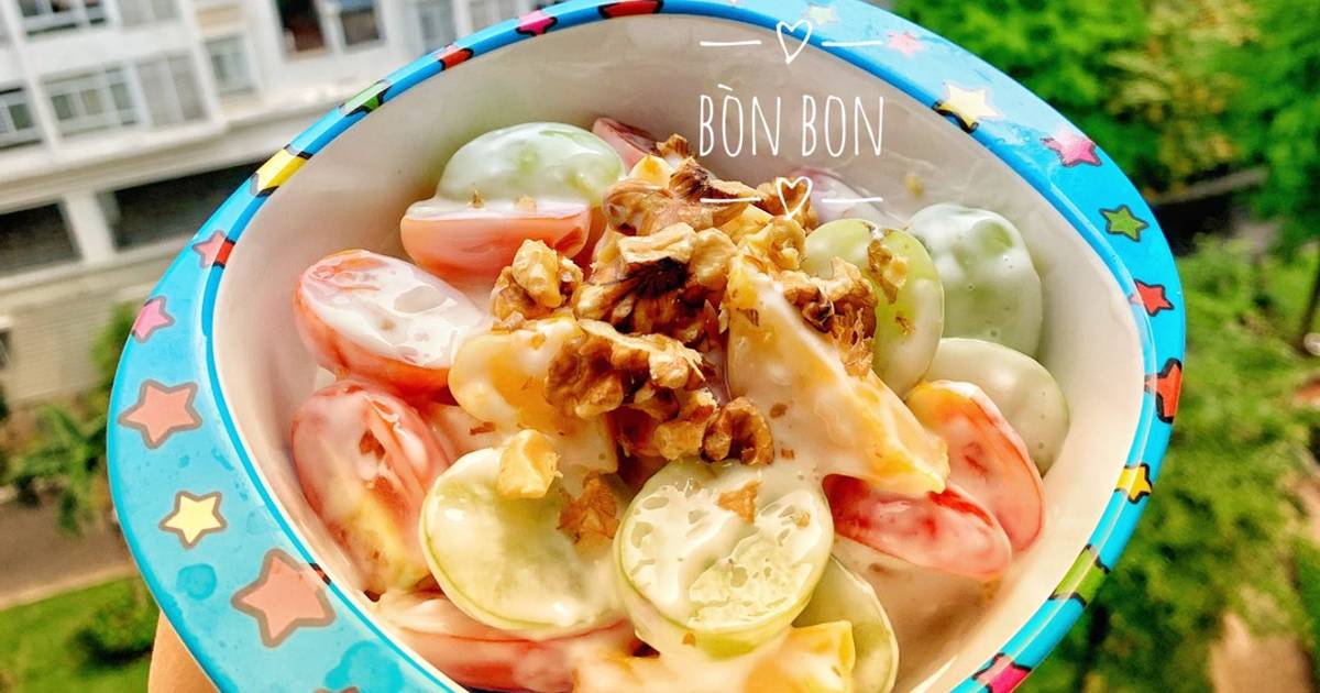 Cách Làm Món Sữa Chua Trộn Trái Cây Hạt Óc Chó Cho Bé của Bòn Bon - Cookpad